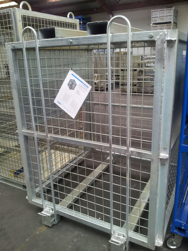 Bricks Crane Cages : Brick Crane Cage : Lift Crane Brick Cage : Crane ...